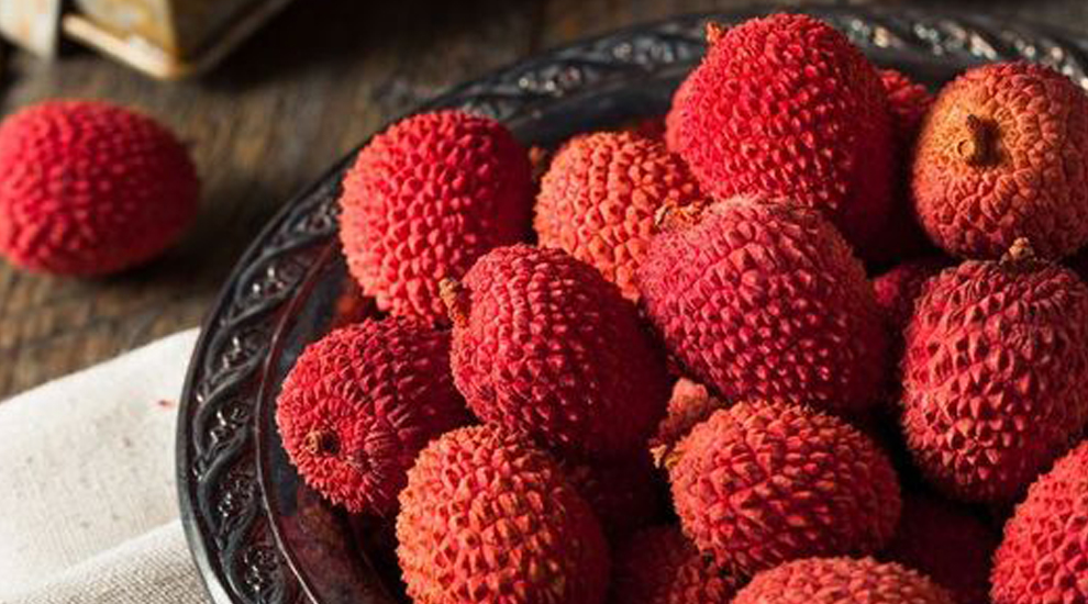 ফিচার I মৌসুমি ফল সংরক্ষণ